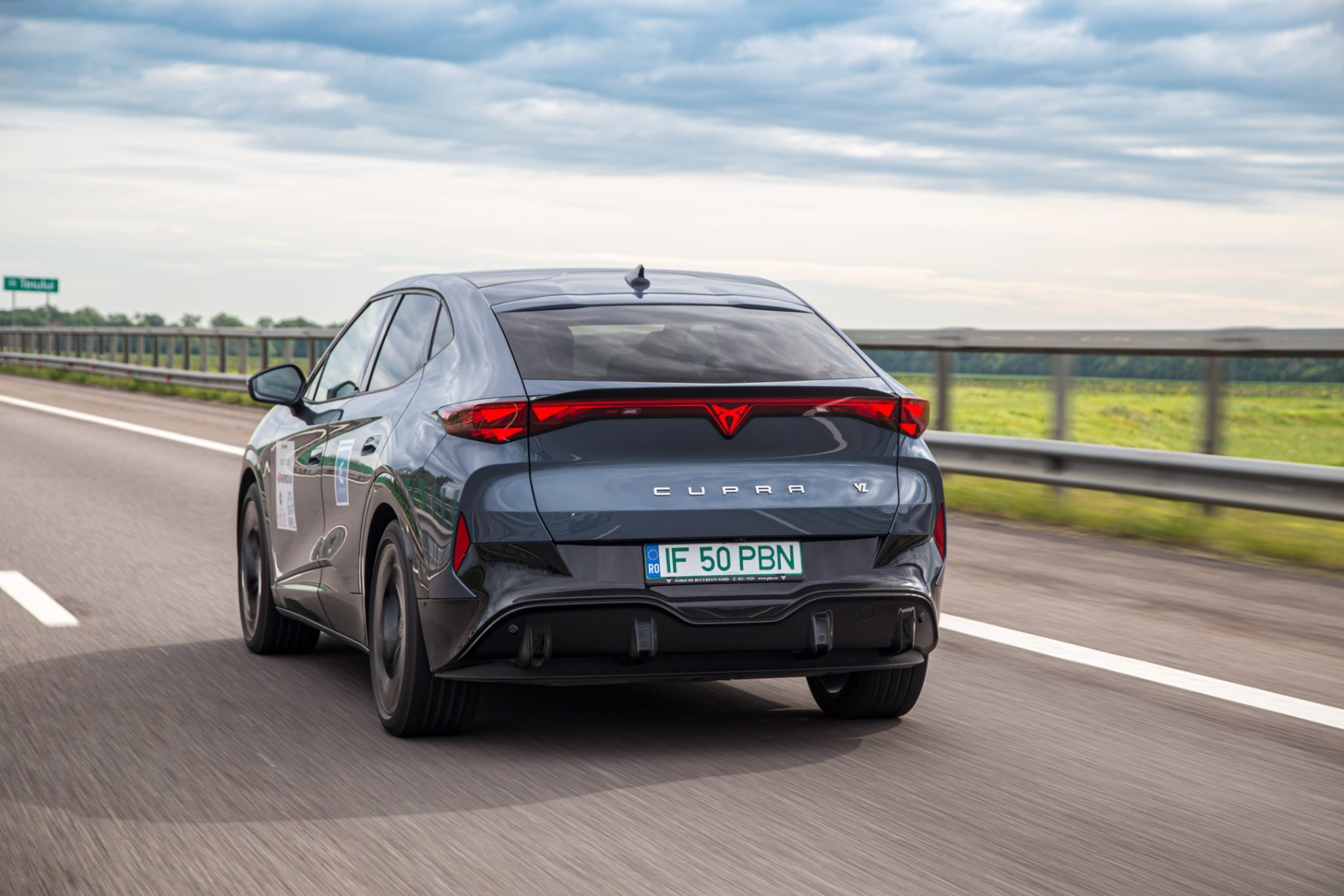 Best electric car în România 2025 - despre Cupra Tavascan ...